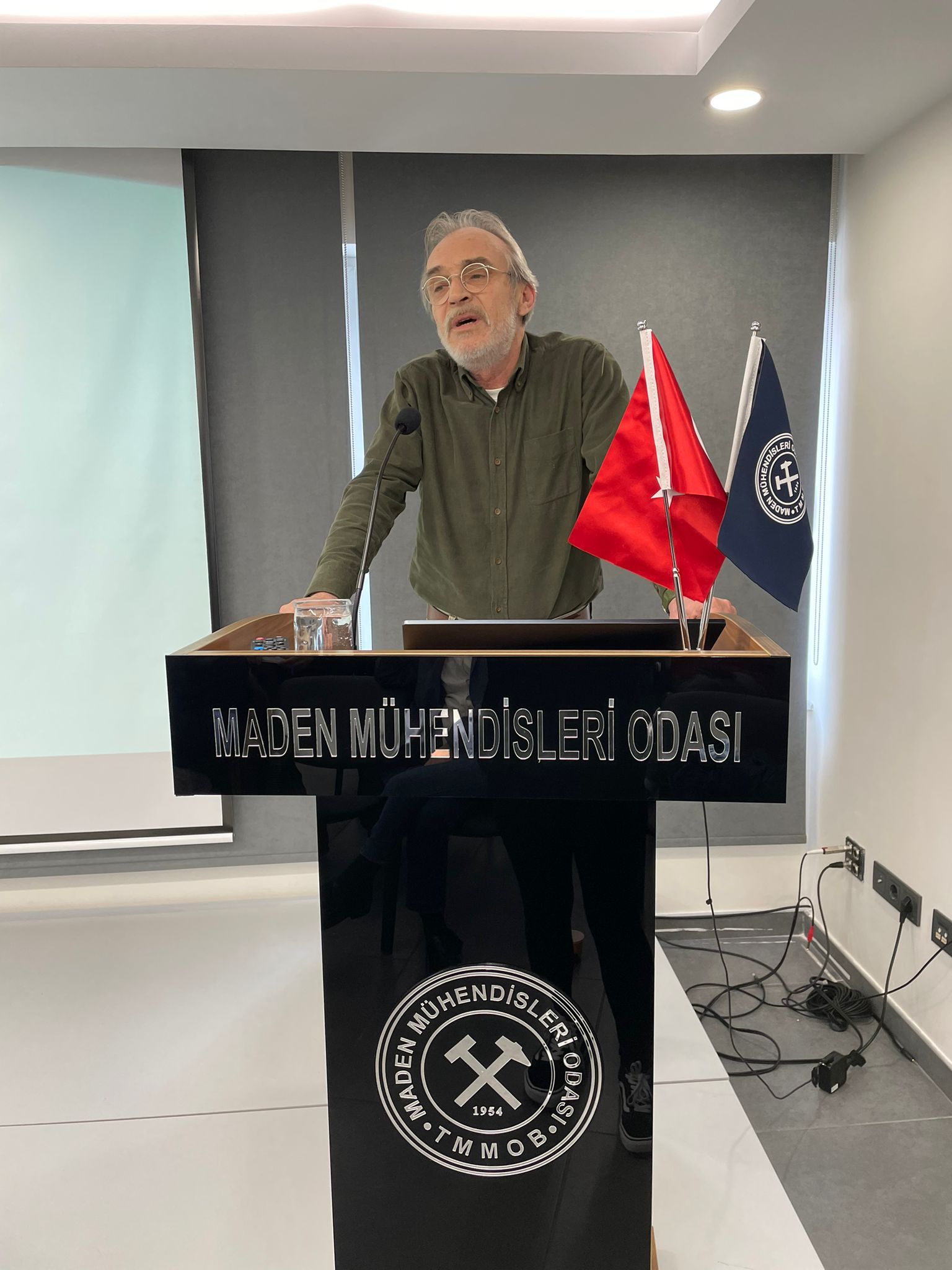 HOŞ GELDİNİZ » TMMOB MADEN MÜHENDİSLERİ ODASI